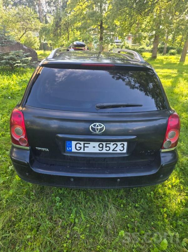 Black Toyota Avensis 2006 in Cesis, with an engine capacity of 2.20 L and mileage of 260 thousand km for 650 €, photo 3 on AUTOMOTO.COM.LV