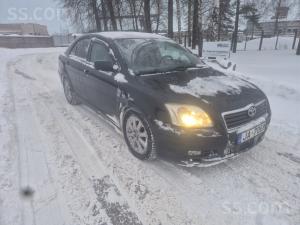 Melns Toyota Avensis 2003 Daugavpils, ar dzinēja tilpumu 2.00 L un nobraukumu 358 tūkst. km par 1150 €, foto 2 vietnē AUTOMOTO.COM.LV