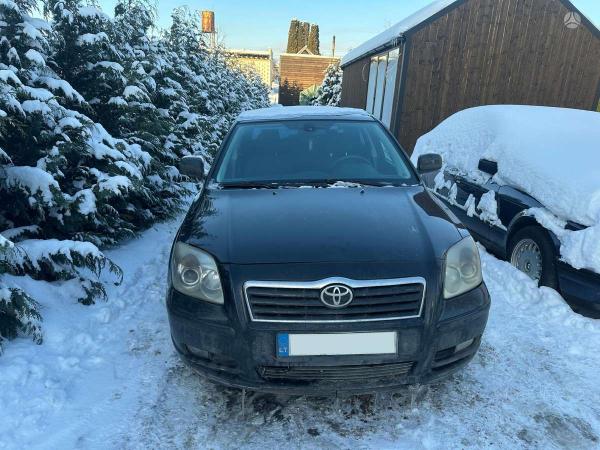 Black Toyota Avensis 2003 in Vilnius, with an engine capacity of 2.00 L and mileage of 350 thousand km for 850 €, photo 3 on AUTOMOTO.COM.LV