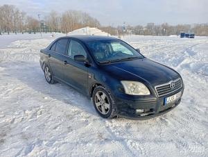 Черный Тойота Авенсис 2004 в Вильнюс, объемом двигателя 2.00 л и пробегом 290 тыс. км за 1450 €, фото  на AUTOMOTO.COM.LV