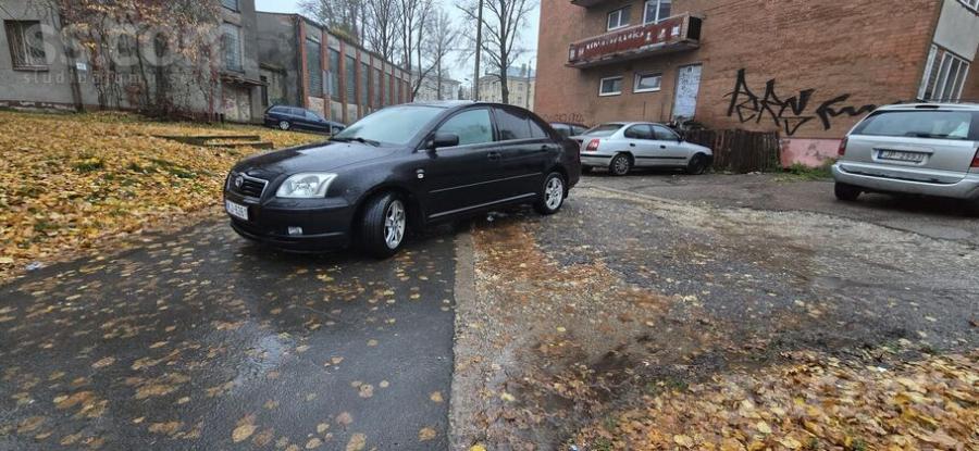 Черный Тойота Авенсис 2004 в Рига, объемом двигателя 2.00 л и пробегом 0 тыс. км за 1100 €, фото 4 на AUTOMOTO.COM.LV
