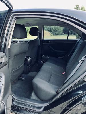 Melns Toyota Avensis 2004 Tallina, ar dzinēja tilpumu 2.00 L un nobraukumu 301 tūkst. km par 1999 €, foto 13 vietnē AUTOMOTO.COM.LV