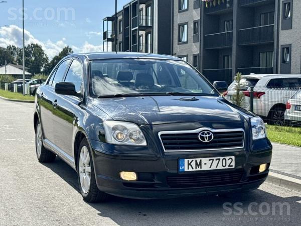 Toyota Avensis 2004 Rīga vietnē Melns Toyota Avensis 2004 Rīga, ar dzinēja tilpumu 2.00 L un nobraukumu 376 tūkst. km par 1500 €, foto 6 vietnē AUTOMOTO.COM.LV