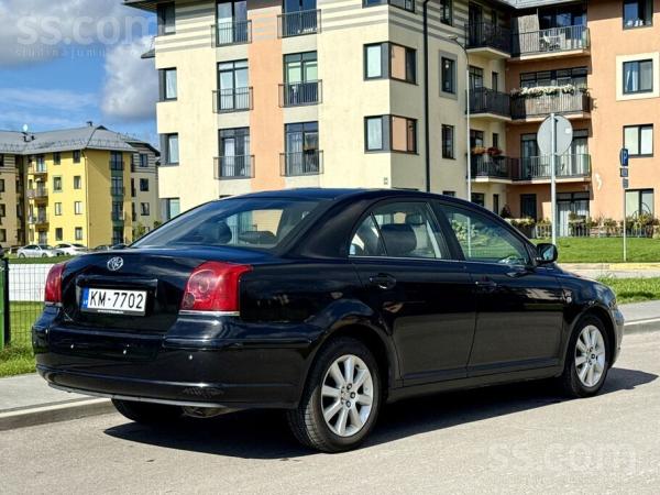 Toyota Avensis 2004 Rīga vietnē Melns Toyota Avensis 2004 Rīga, ar dzinēja tilpumu 2.00 L un nobraukumu 376 tūkst. km par 1500 €, foto 8 vietnē AUTOMOTO.COM.LV