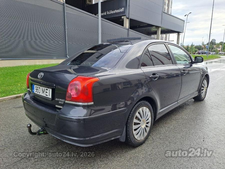 Melns Toyota Avensis 2004 Tallina, ar dzinēja tilpumu 2.00 L un nobraukumu 290 tūkst. km par 2499 €, foto 5 vietnē AUTOMOTO.COM.LV