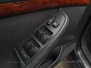 Melns Toyota Avensis 2004 Tallina, ar dzinēja tilpumu 2.00 L un nobraukumu 290 tūkst. km par 2499 €, foto 12 vietnē AUTOMOTO.COM.LV