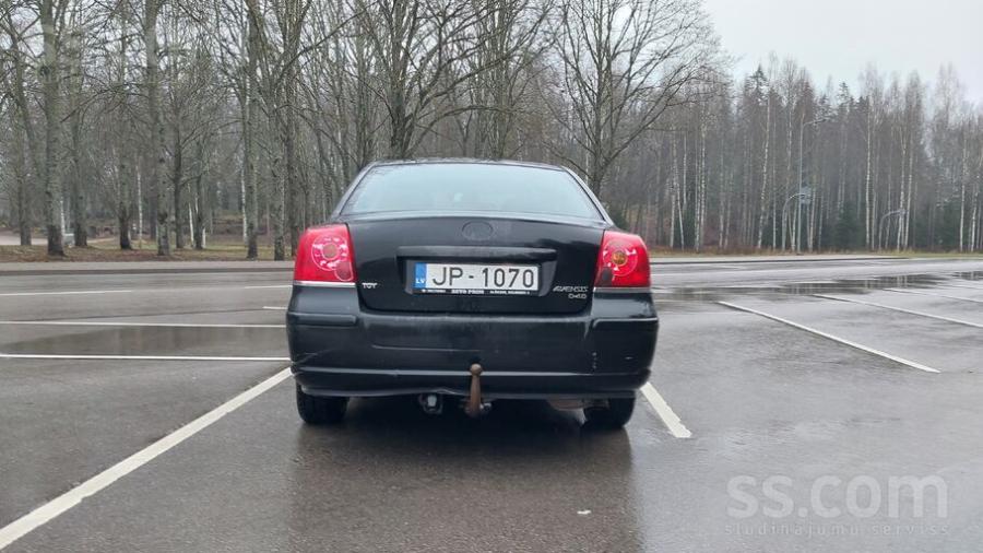 Melns Toyota Avensis 2005 Alūksne, ar dzinēja tilpumu 2.20 L un nobraukumu 0 tūkst. km par 1200 €, foto 7 vietnē AUTOMOTO.COM.LV