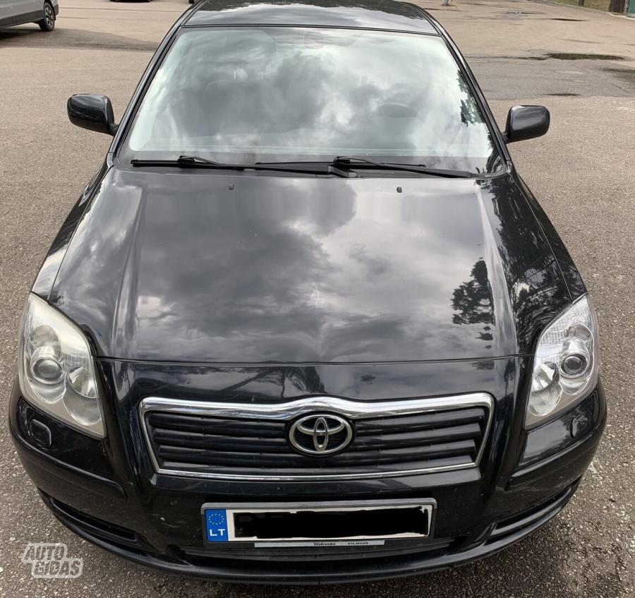 Black Toyota Avensis 2005 in Vilnius, with an engine capacity of 2.00 L and mileage of 200 thousand km for 2250 €, photo 5 on AUTOMOTO.COM.LV