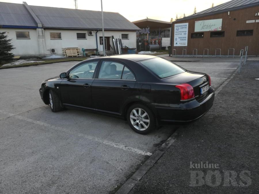 Black Toyota Avensis 2005 in Tartu, with an engine capacity of 0.00 L and mileage of 282 thousand km for 2699 €, photo 3 on AUTOMOTO.COM.LV