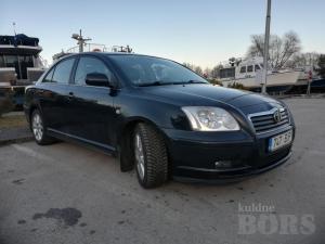 Black Toyota Avensis 2005 in Tartu, with an engine capacity of 0.00 L and mileage of 282 thousand km for 2699 €, photo 5 on AUTOMOTO.COM.LV
