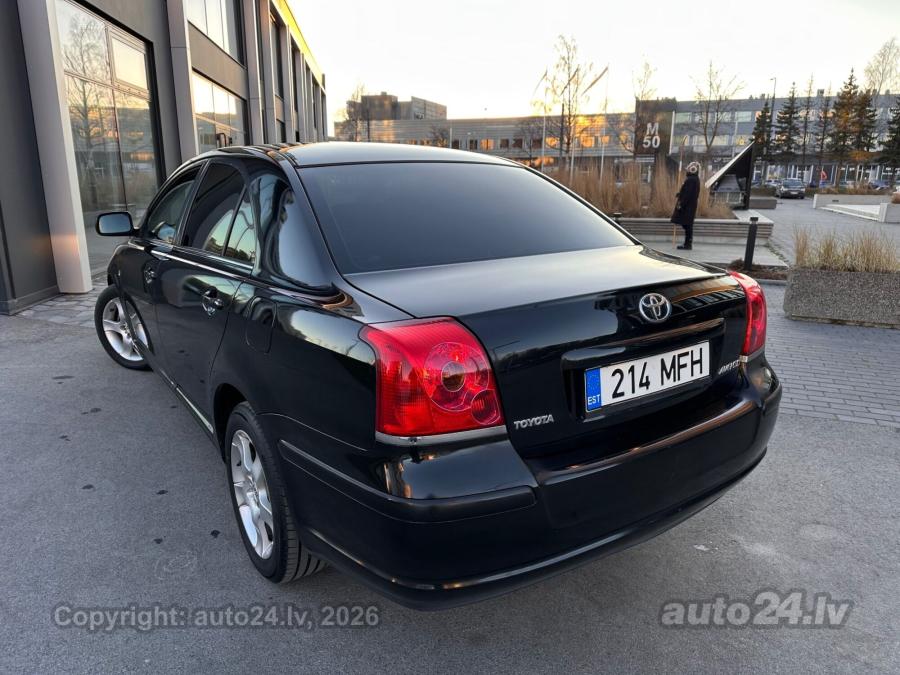 Melns Toyota Avensis 2005 Tallina, ar dzinēja tilpumu 1.80 L un nobraukumu 347 tūkst. km par 3499 €, foto 13 vietnē AUTOMOTO.COM.LV
