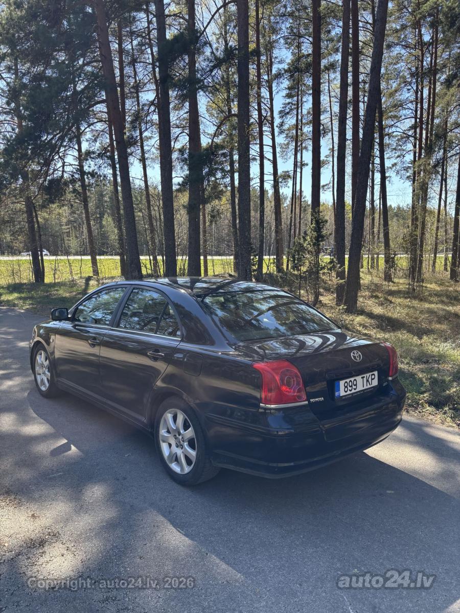 Melns Toyota Avensis 2005 Tallina, ar dzinēja tilpumu 2.00 L un nobraukumu 226 tūkst. km par 2700 €, foto 3 vietnē AUTOMOTO.COM.LV