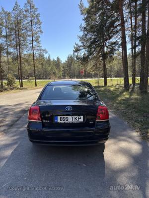 Melns Toyota Avensis 2005 Tallina, ar dzinēja tilpumu 2.00 L un nobraukumu 226 tūkst. km par 2700 €, foto 4 vietnē AUTOMOTO.COM.LV