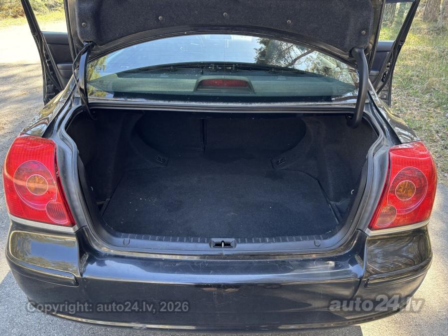 Melns Toyota Avensis 2005 Tallina, ar dzinēja tilpumu 2.00 L un nobraukumu 226 tūkst. km par 2700 €, foto 10 vietnē AUTOMOTO.COM.LV