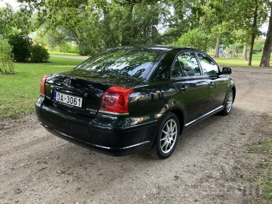 Melns Toyota Avensis 2005 Jelgava, ar dzinēja tilpumu 2.00 L un nobraukumu 287 tūkst. km par 1650 €, foto 11 vietnē AUTOMOTO.COM.LV