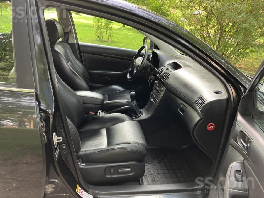 Melns Toyota Avensis 2005 Jelgava, ar dzinēja tilpumu 2.00 L un nobraukumu 287 tūkst. km par 1650 €, foto 13 vietnē AUTOMOTO.COM.LV