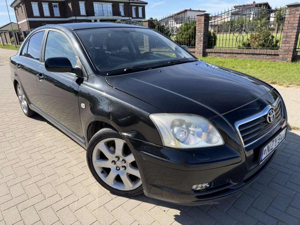 Melns Toyota Avensis 2005 Klaipėda, ar dzinēja tilpumu 2.36 L un nobraukumu 200 tūkst. km par 2000 €, foto 1 vietnē AUTOMOTO.COM.LV