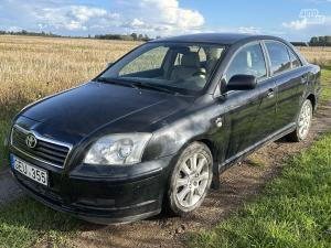 Черный Тойота Авенсис 2005 в Мариямполе, объемом двигателя 2.20 л и пробегом 333 тыс. км за 1100 €, фото  на AUTOMOTO.COM.LV