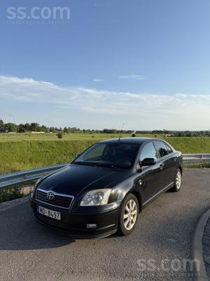 Melns Toyota Avensis 2006 Daugavpils, ar dzinēja tilpumu 2.20 L un nobraukumu 377 tūkst. km par 1700 €, foto  vietnē AUTOMOTO.COM.LV