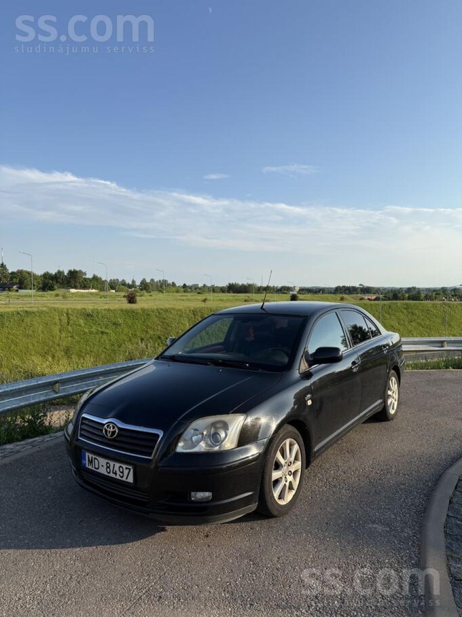 Melns Toyota Avensis 2006 Daugavpils, ar dzinēja tilpumu 2.20 L un nobraukumu 377 tūkst. km par 1700 €, foto 1 vietnē AUTOMOTO.COM.LV