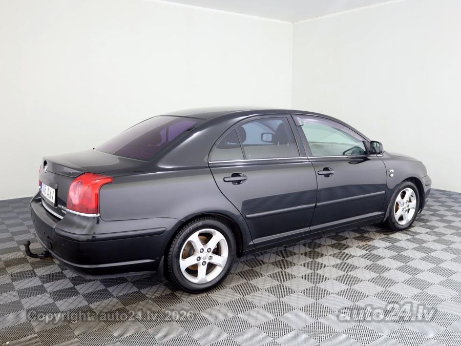Черный Тойота Авенсис 2006 в Таллин, объемом двигателя 2.20 л и пробегом 319 тыс. км за 1699 €, фото 4 на AUTOMOTO.COM.LV