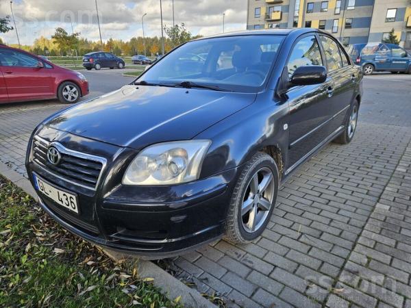Тойота Авенсис 2006 в Валмиера на AUTOMOTO.COM.LV Черный Тойота Авенсис 2006 в Валмиера, объемом двигателя 2.00 л и пробегом 198 тыс. км за 1550 €, фото 4 на AUTOMOTO.COM.LV