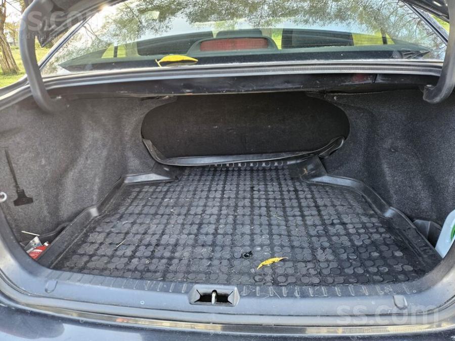 Melns Toyota Avensis 2006 Valmiera, ar dzinēja tilpumu 2.00 L un nobraukumu 198 tūkst. km par 1550 €, foto 13 vietnē AUTOMOTO.COM.LV