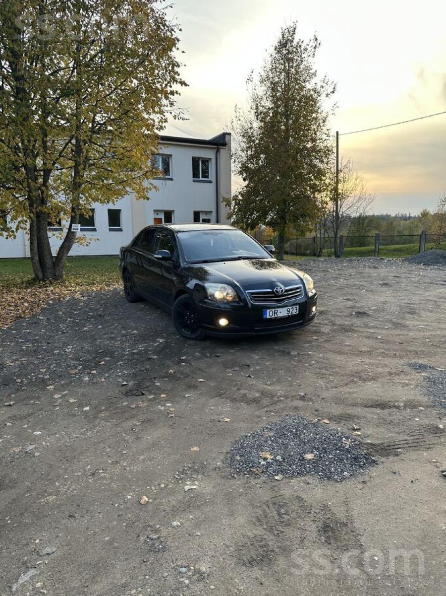 Черный Тойота Авенсис 2006 в Резекне, объемом двигателя 2.20 л и пробегом 314 тыс. км за 1950 €, фото 30 на AUTOMOTO.COM.LV