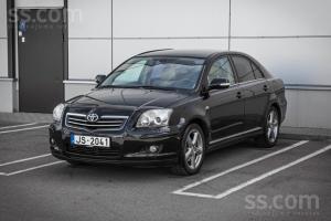 Black Toyota Avensis 2007 in Riga, with an engine capacity of 2.20 L and mileage of 296 thousand km for 2490 €, photo  on AUTOMOTO.COM.LV