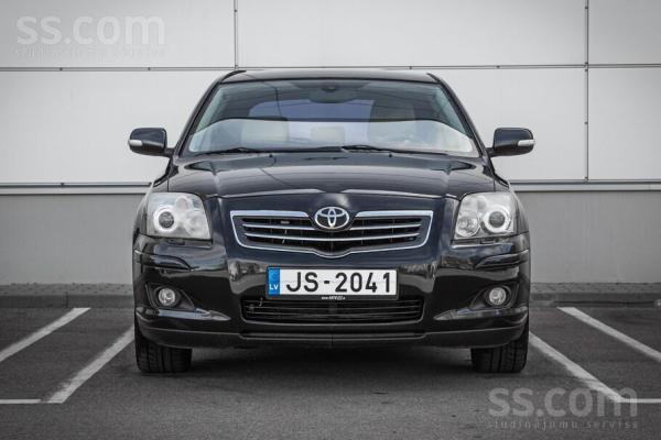Черный Тойота Авенсис 2007 в Рига, объемом двигателя 2.20 л и пробегом 296 тыс. км за 2490 €, фото 2 на AUTOMOTO.COM.LV