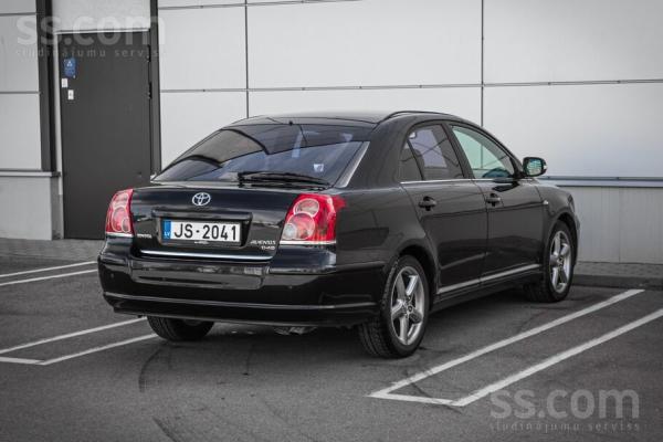 Черный Тойота Авенсис 2007 в Рига, объемом двигателя 2.20 л и пробегом 296 тыс. км за 2490 €, фото 4 на AUTOMOTO.COM.LV
