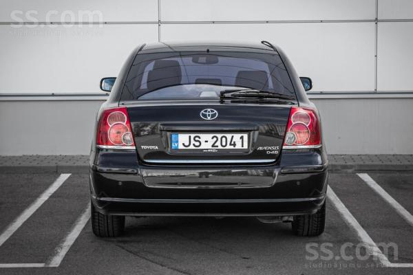 Черный Тойота Авенсис 2007 в Рига, объемом двигателя 2.20 л и пробегом 296 тыс. км за 2490 €, фото 5 на AUTOMOTO.COM.LV
