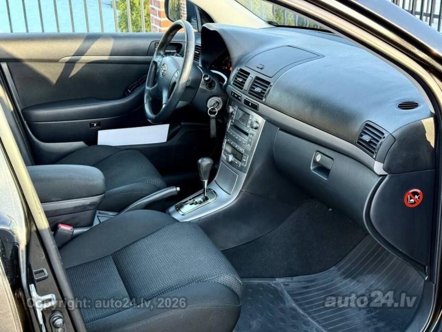 Melns Toyota Avensis 2008 Tallina, ar dzinēja tilpumu 1.80 L un nobraukumu 121 tūkst. km par 3299 €, foto 6 vietnē AUTOMOTO.COM.LV