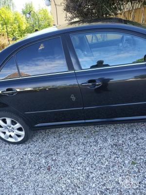Melns Toyota Avensis 2008 Alīta, ar dzinēja tilpumu 2.00 L un nobraukumu 253 tūkst. km par 3900 €, foto 14 vietnē AUTOMOTO.COM.LV