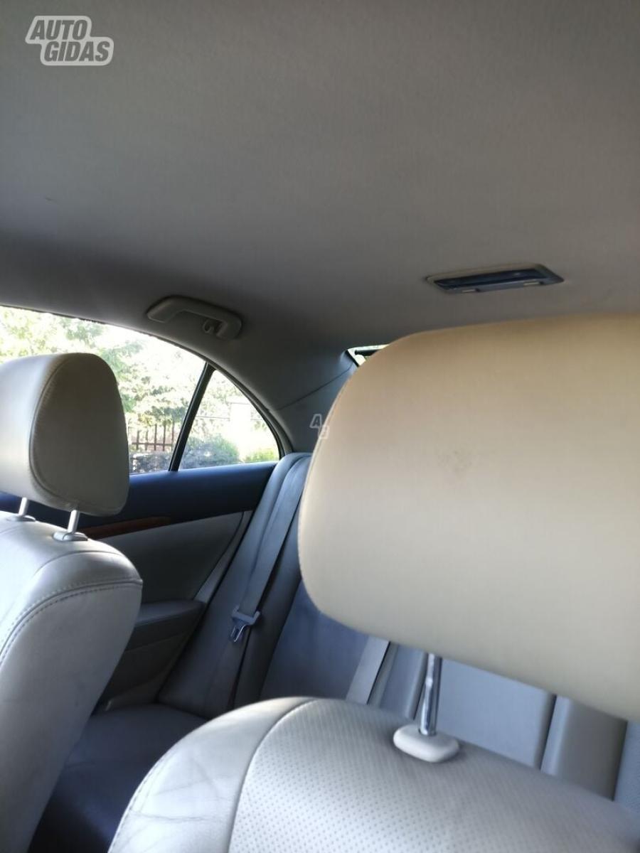 Melns Toyota Avensis 2008 Alīta, ar dzinēja tilpumu 2.00 L un nobraukumu 253 tūkst. km par 3900 €, foto 26 vietnē AUTOMOTO.COM.LV