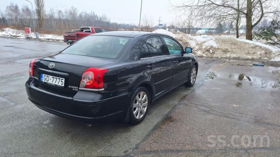 Melns Toyota Avensis 2008 Rīga, ar dzinēja tilpumu 2.00 L un nobraukumu 311 tūkst. km par 2000 €, foto 5 vietnē AUTOMOTO.COM.LV
