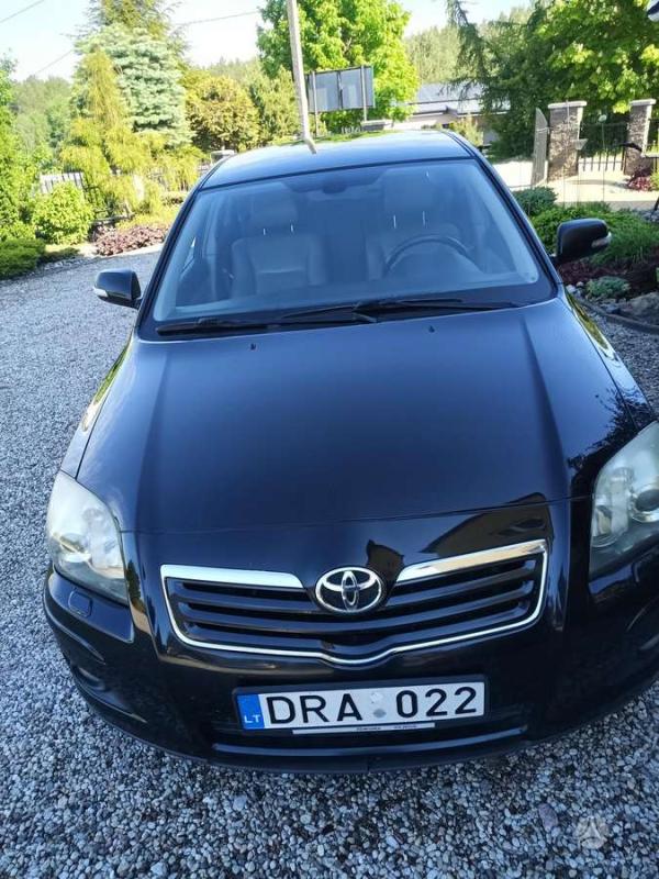Melns Toyota Avensis 2008 Alīta, ar dzinēja tilpumu 2.00 L un nobraukumu 253 tūkst. km par 2650 €, foto 3 vietnē AUTOMOTO.COM.LV