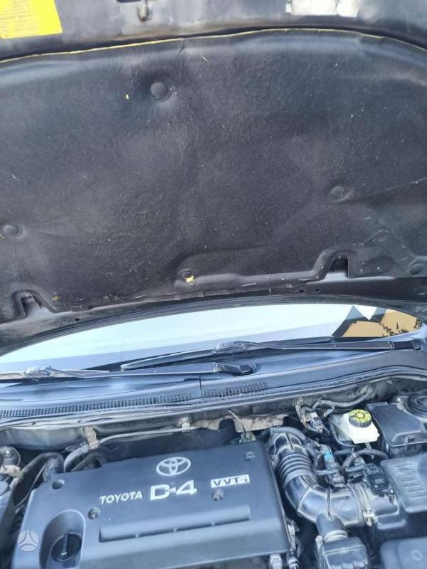 Melns Toyota Avensis 2008 Alīta, ar dzinēja tilpumu 2.00 L un nobraukumu 253 tūkst. km par 2650 €, foto 5 vietnē AUTOMOTO.COM.LV