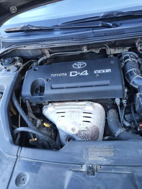 Melns Toyota Avensis 2008 Alīta, ar dzinēja tilpumu 2.00 L un nobraukumu 253 tūkst. km par 2650 €, foto 7 vietnē AUTOMOTO.COM.LV