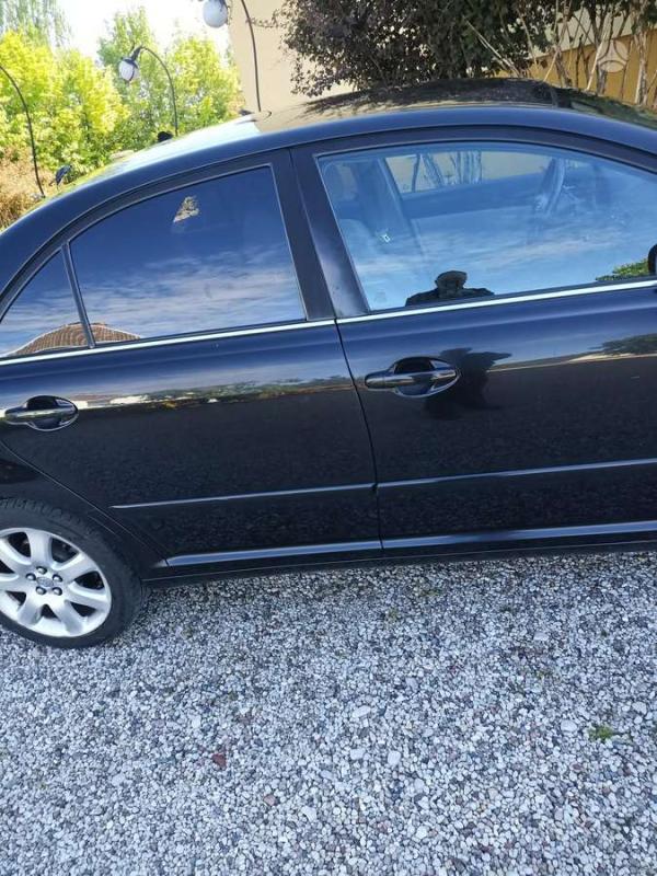 Melns Toyota Avensis 2008 Alīta, ar dzinēja tilpumu 2.00 L un nobraukumu 253 tūkst. km par 2650 €, foto 8 vietnē AUTOMOTO.COM.LV