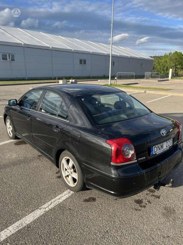 Melns Toyota Avensis 2008 Viļņa, ar dzinēja tilpumu 2.00 L un nobraukumu 307 tūkst. km par 2750 €, foto 5 vietnē AUTOMOTO.COM.LV