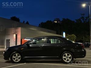 Melns Toyota Avensis 2008 Rīga, ar dzinēja tilpumu 2.00 L un nobraukumu 270 tūkst. km par 1250 €, foto 4 vietnē AUTOMOTO.COM.LV