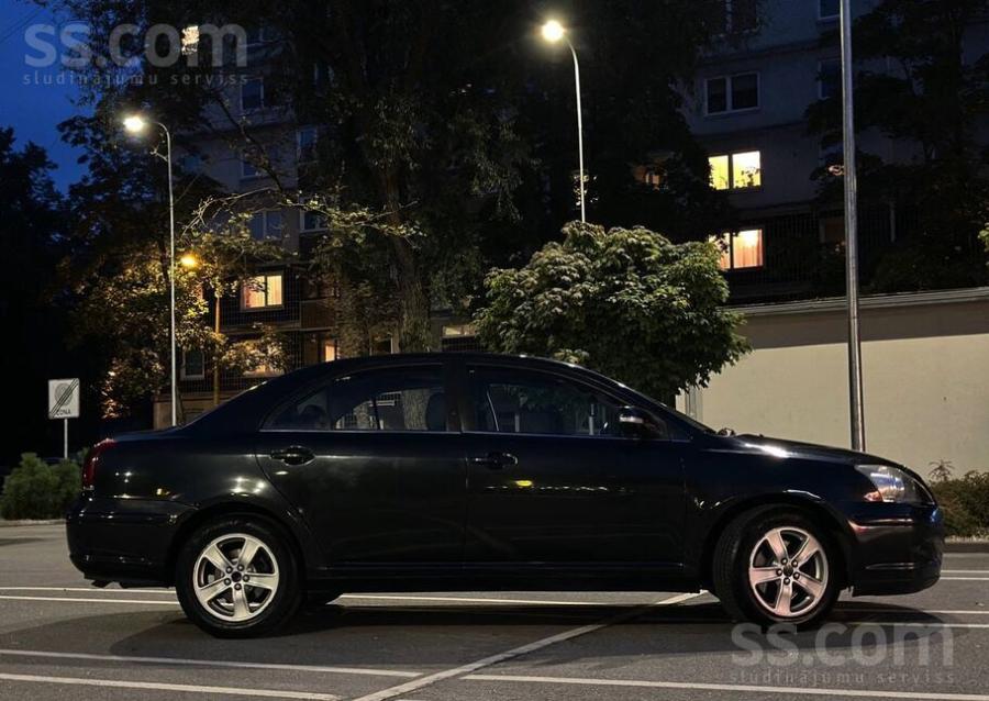 Melns Toyota Avensis 2008 Rīga, ar dzinēja tilpumu 2.00 L un nobraukumu 270 tūkst. km par 1250 €, foto 5 vietnē AUTOMOTO.COM.LV