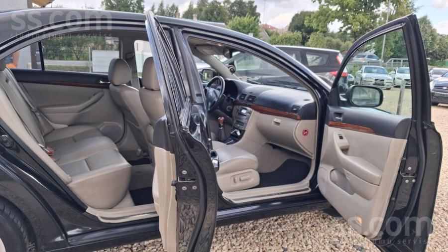 Black Toyota Avensis 2008 in Rezekne, with an engine capacity of 2.00 L and mileage of 0 thousand km for 2700 €, photo 15 on AUTOMOTO.COM.LV