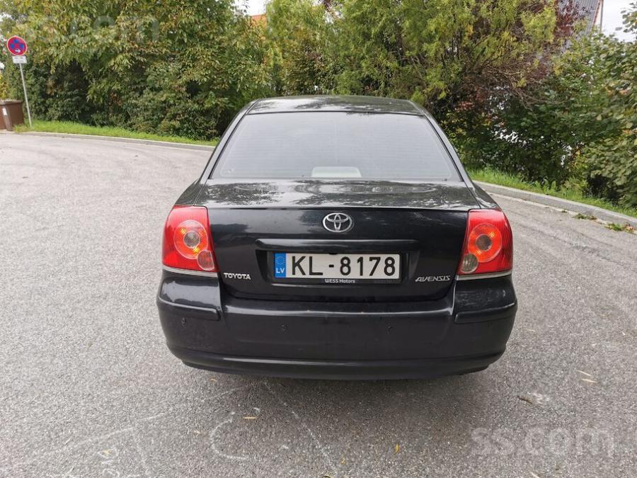 Black Toyota Avensis 2009 in Liepaja, with an engine capacity of 2.40 L and mileage of 240 thousand km for 2700 €, photo 15 on AUTOMOTO.COM.LV