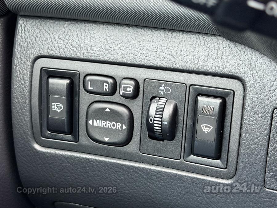 Black Toyota Avensis 2009 in Tallinn, with an engine capacity of 2.00 L and mileage of 97 thousand km for 5995 €, photo 26 on AUTOMOTO.COM.LV