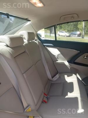 Melns Toyota Avensis 2009 Krāslava, ar dzinēja tilpumu 2.20 L un nobraukumu 371 tūkst. km par 3900 €, foto 5 vietnē AUTOMOTO.COM.LV