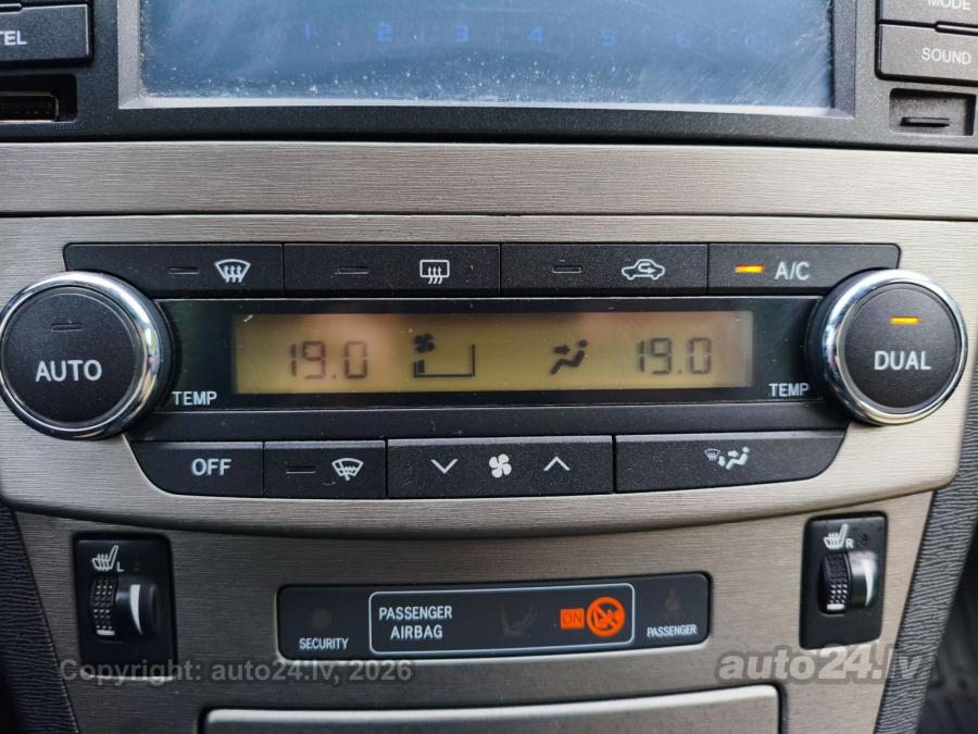 Черный Тойота Авенсис 2010 в Таллин, объемом двигателя 1.80 л и пробегом 144 тыс. км за 5500 €, фото 18 на AUTOMOTO.COM.LV