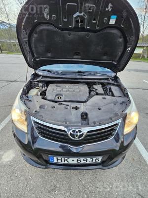 Black Toyota Avensis 2010 in Riga, with an engine capacity of 2.00 L and mileage of 299 thousand km for 3290 €, photo 12 on AUTOMOTO.COM.LV