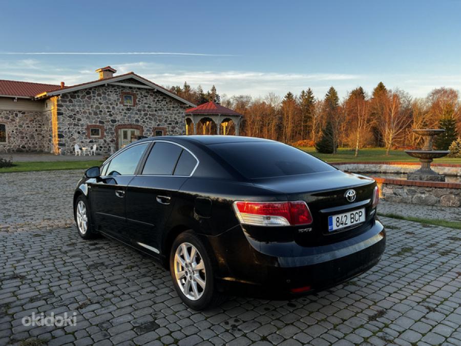 Black Toyota Avensis 2010 in Tallinn, with an engine capacity of 2.20 L and mileage of 189 thousand km for 6500 €, photo 3 on AUTOMOTO.COM.LV